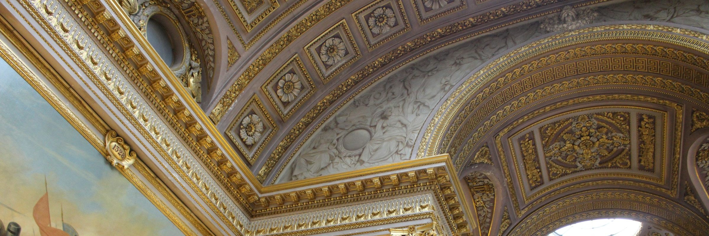 Why Do Investors Turn to Gold? Is Gold a Good Investment?
